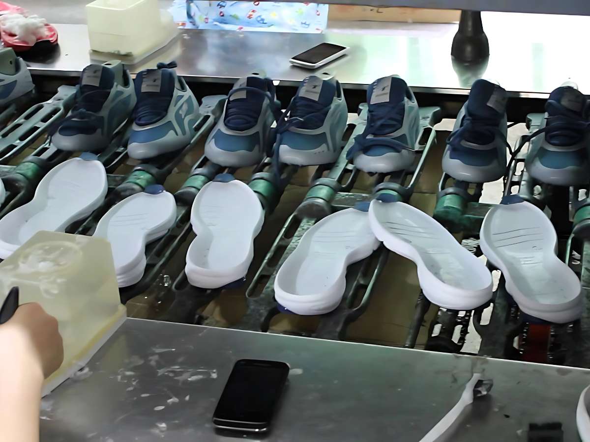 How Are Sneakers Manufactured? | China Shoe Factory
